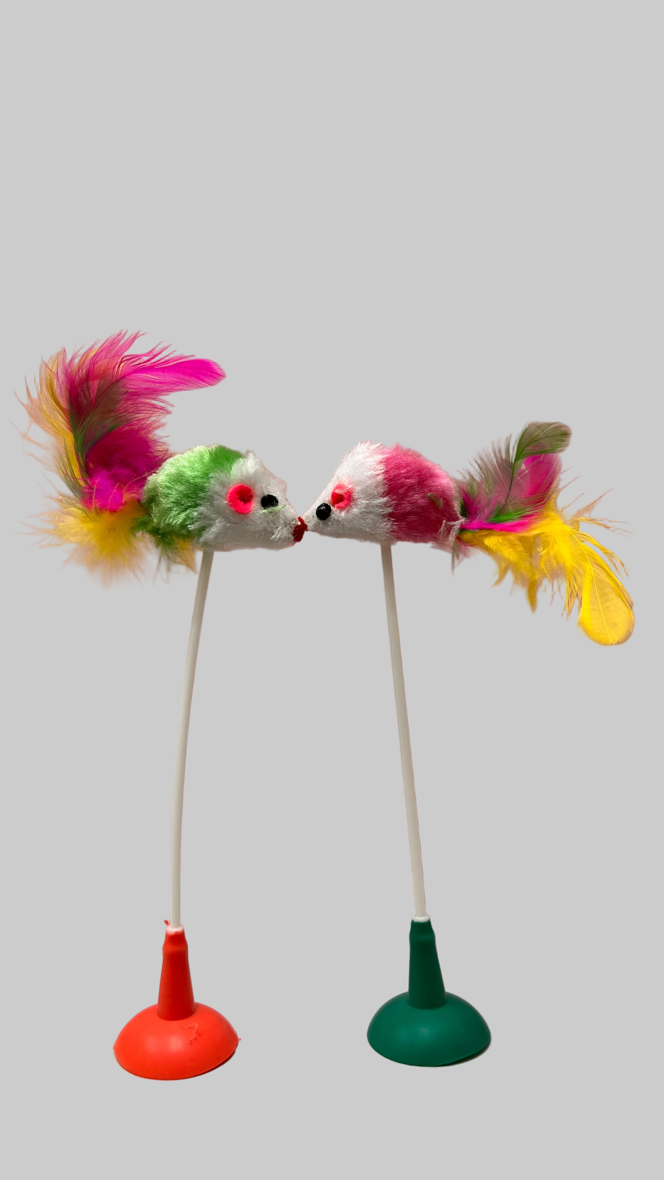 Suction feather mouse toy – Kitty kornertt